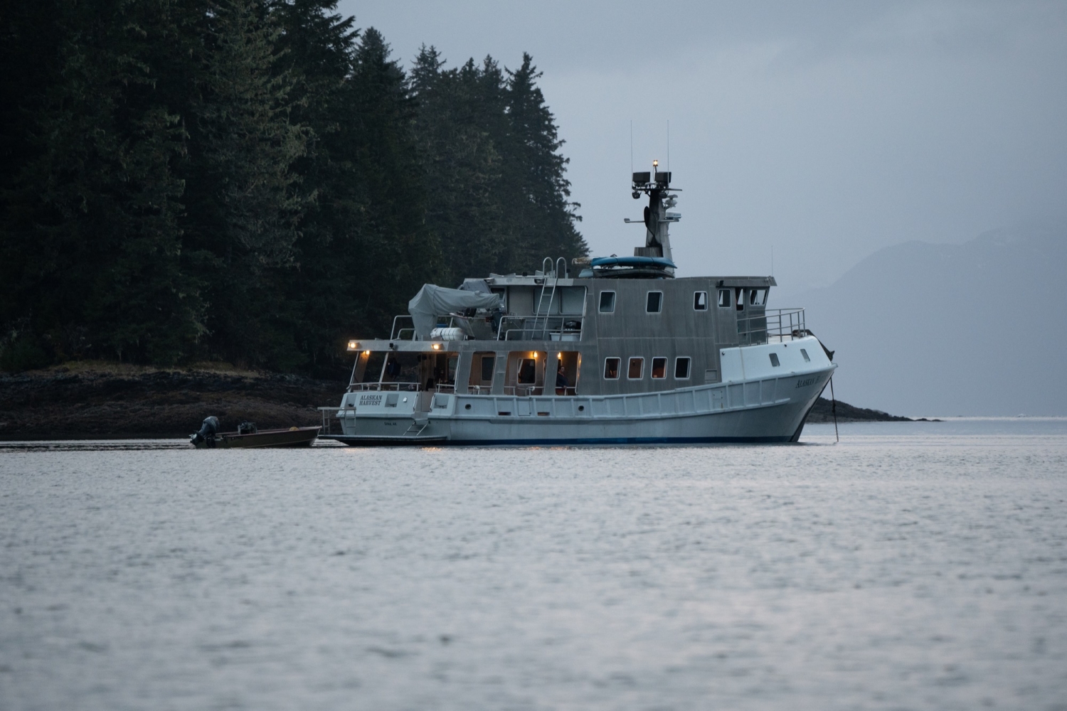 See The Alaskan Harvest Luxury Yacht | Alaska Boat Hunts